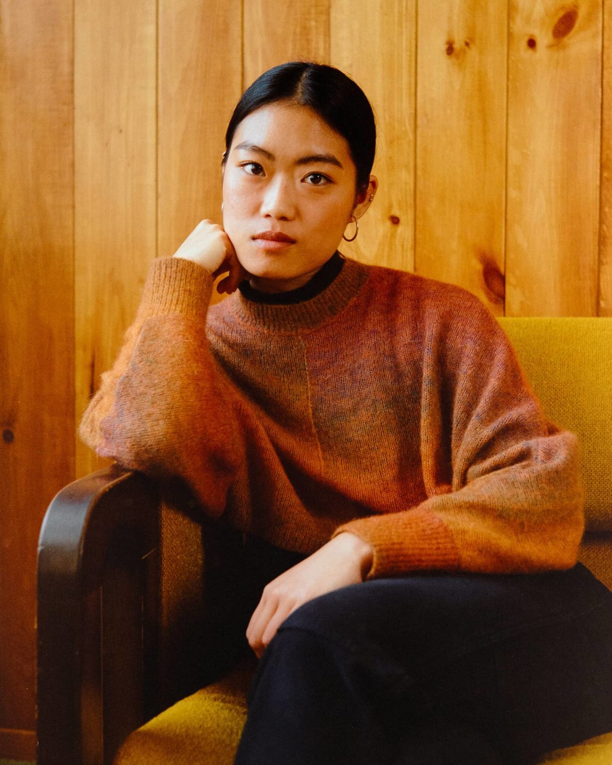 While filming her parents and sister, Carol explores her family ties